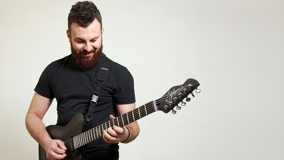 Chris Mike: Artiste endorsé qui utilise Guitar Pro