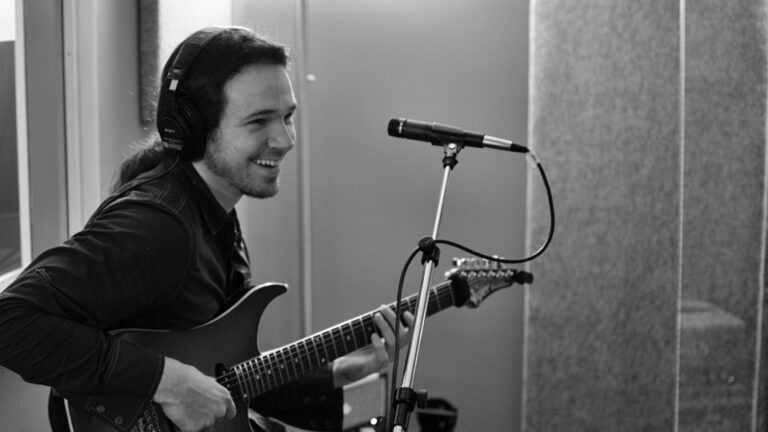 Cameron Allen: Endorsed Artist using Guitar Pro